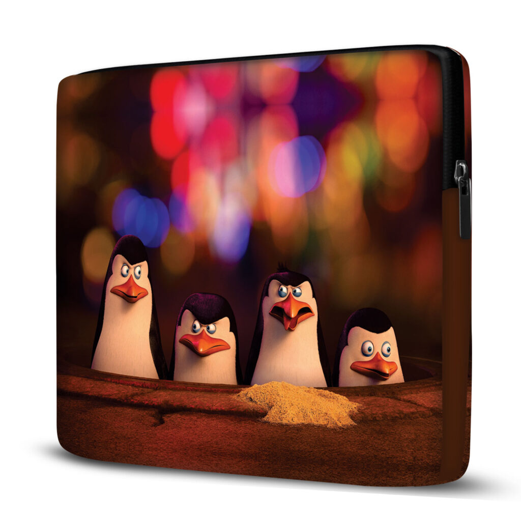 Capa para Notebook em Neoprene – CN – Pinguins Madagascar - Case Notebook